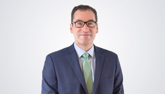 Jean-Stéphane Bernard reçoit le prix Grand diplômé