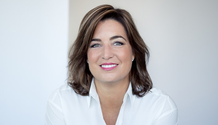 Sophie D’Amours reçoit Kim Thomassin, de la Caisse de dépôt et ...