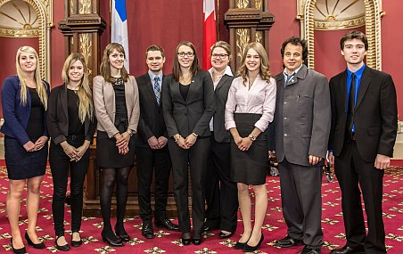 Le Parlement, comme si c'était vrai