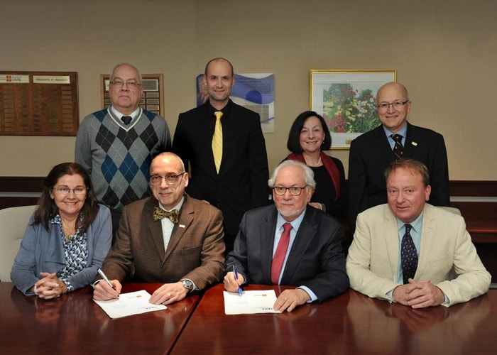 SPUL et Université Laval: signature de la convention collective 2016-2020