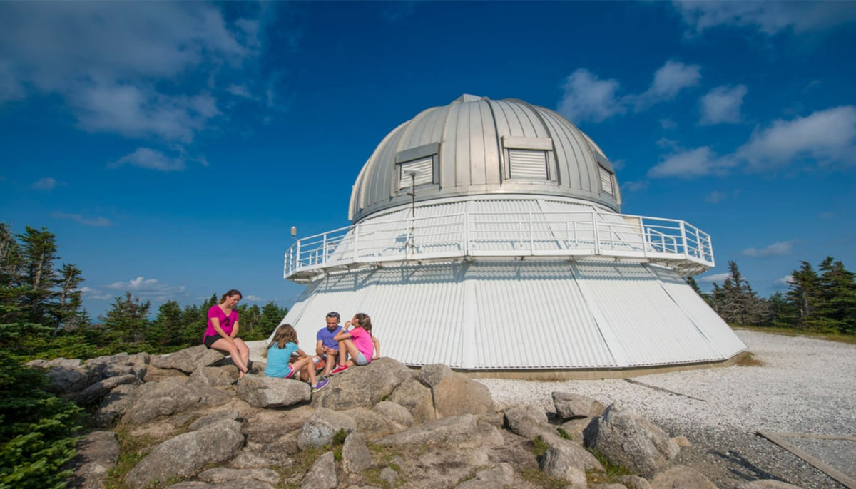 Observatoire du Mont-Mégantic: la recherche scientifique prolongée pour ...